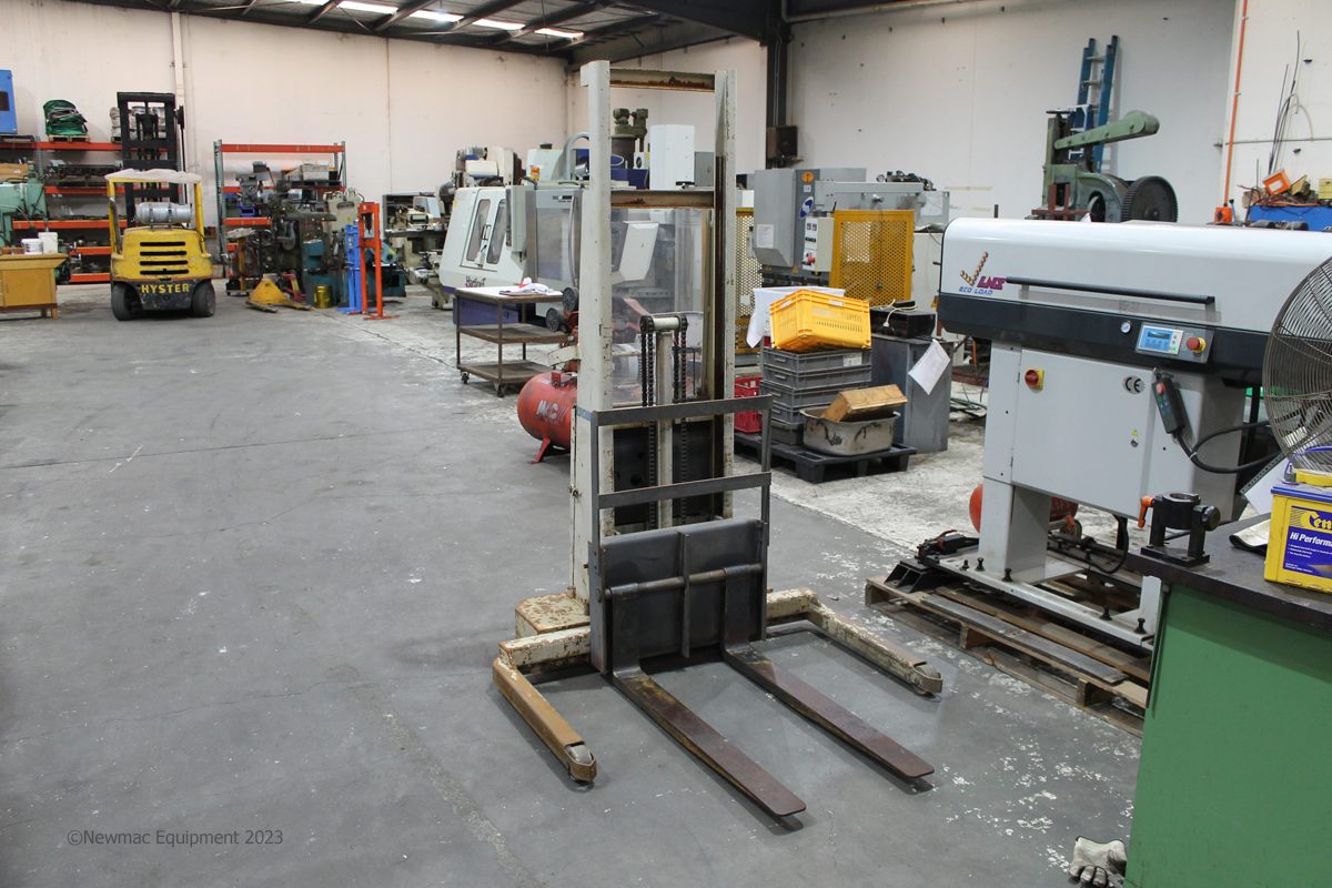 Crown 15BS64A Walkie Stacker Forklift - Newmac Equipment